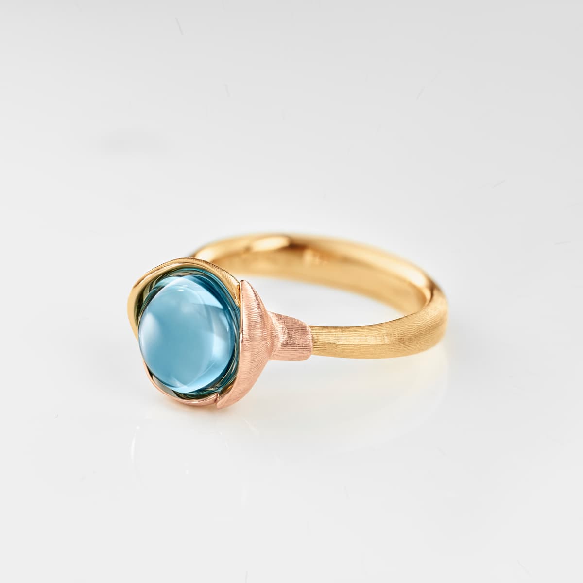 Lotus ring 1 | Ole Lynggaard