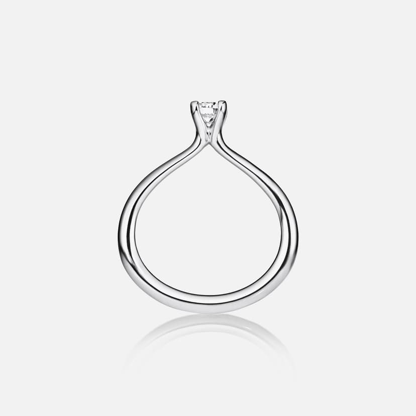 Classic Solitaire ring | Ole Lynggaard